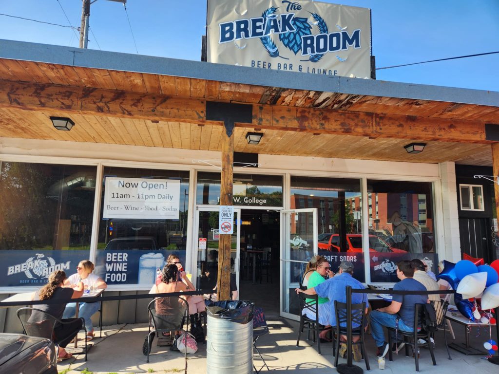 Casual beer bar & lounge opens on edge of campus - The BoZone